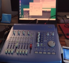 Tascam  us-428